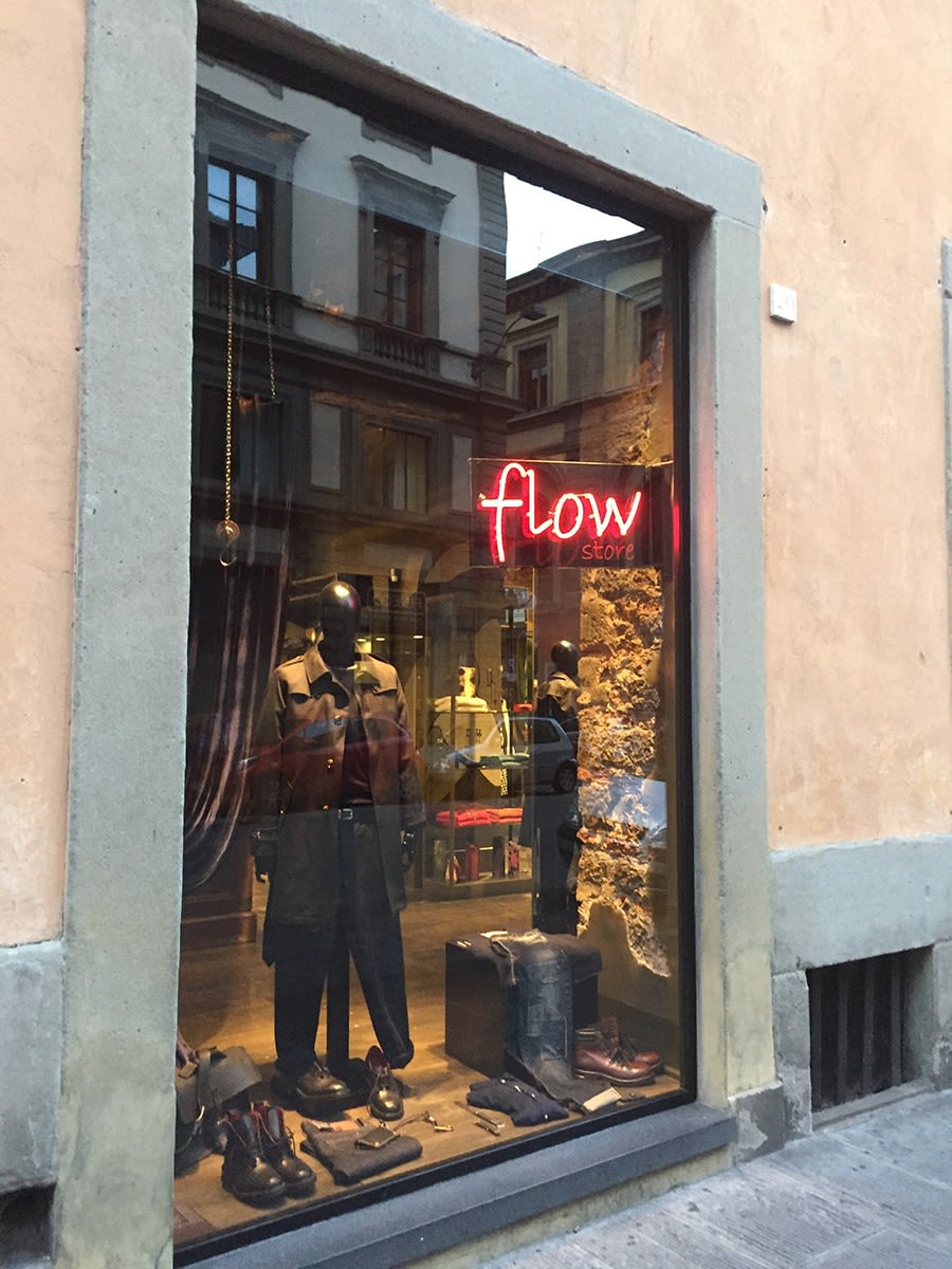 2BeInStore. First online video shopping in the world